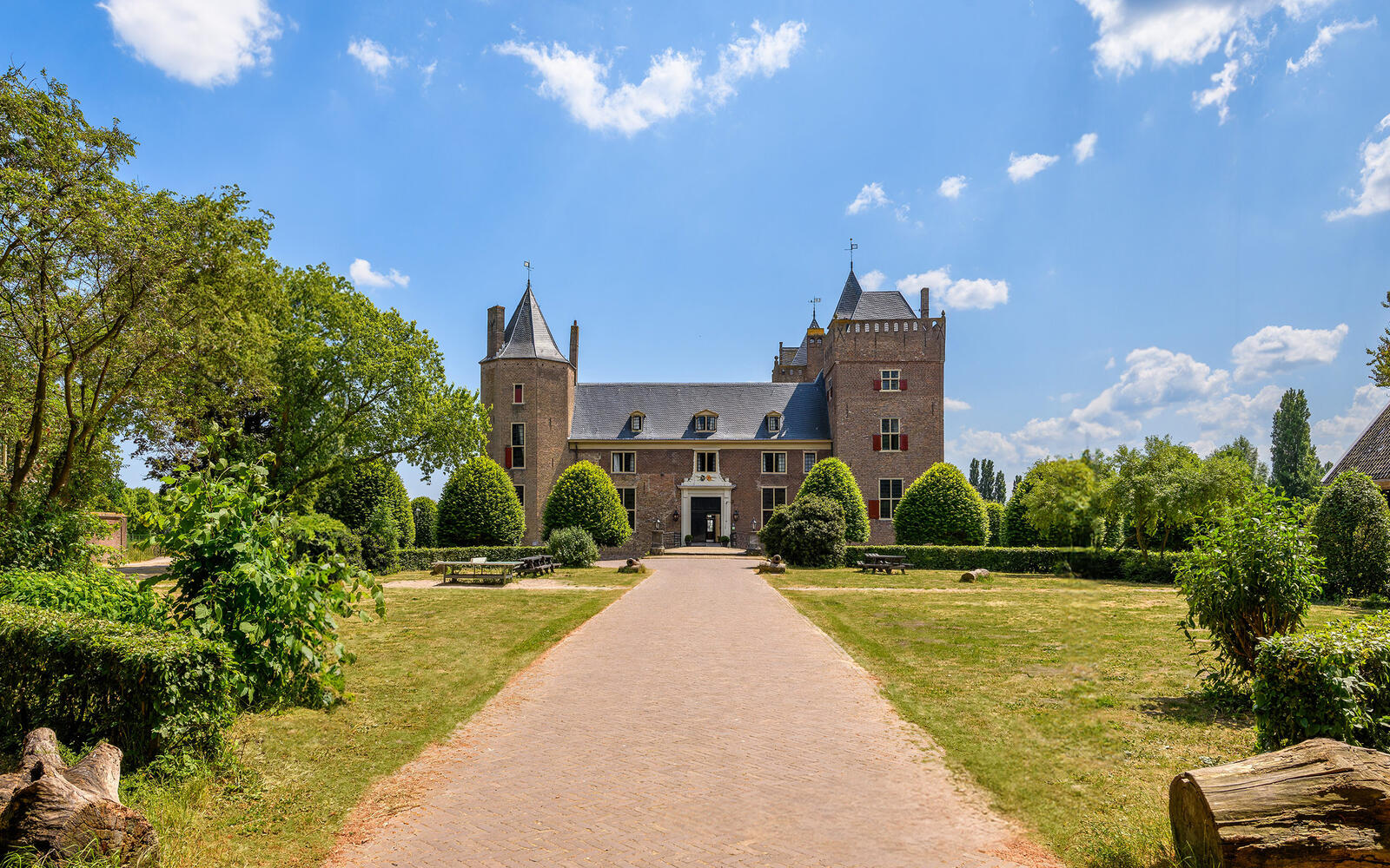 Hostel Heemskerk, overnachten in een kasteel | Stayokay